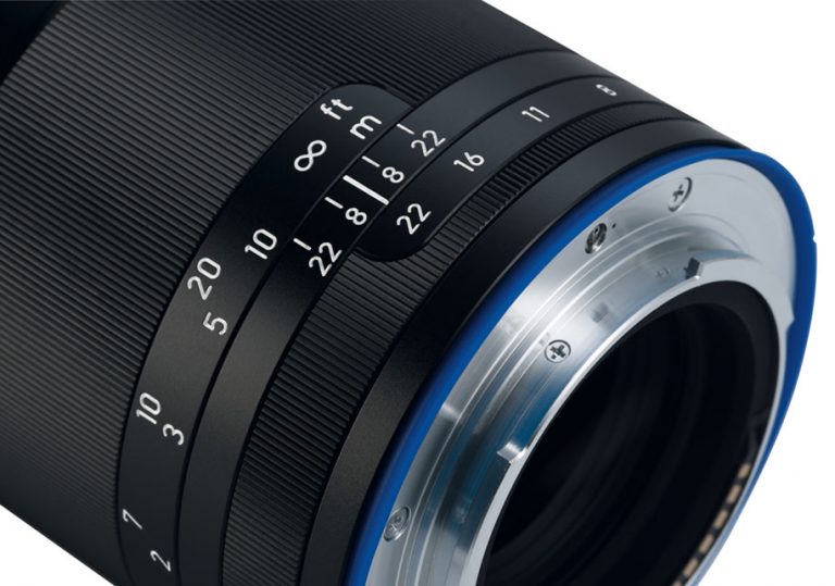 Carl Zeiss will announce a new Loxia 2.4/85 lens - Photo Rumors