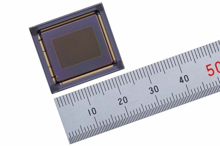 Canon develops a 1" 4k CMOS back-illuminated stacked sensor with 24 ...