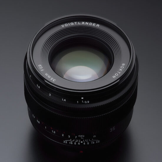 The new Voigtlander NOKTON 35mm f/0.9 lens for Fuji X-mount is coming ...