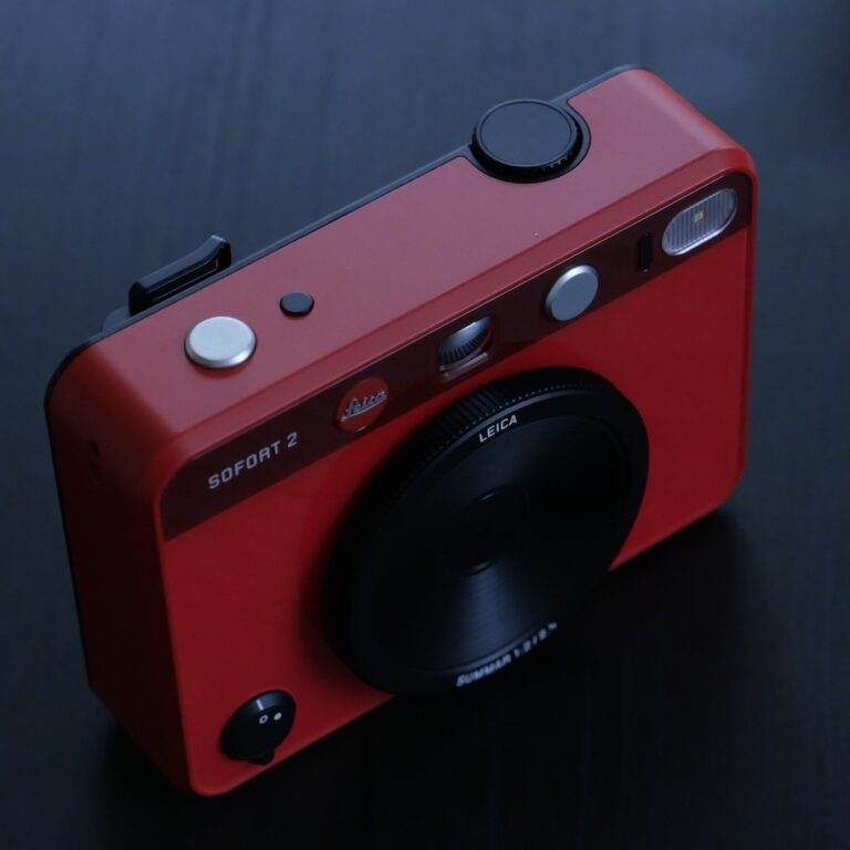 The new Leica Sofort 2 hybrid instant camera is now shipping and some ...