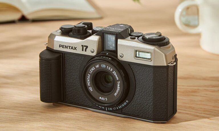 The new Pentax 17 film camera is now in stock - Photo Rumors