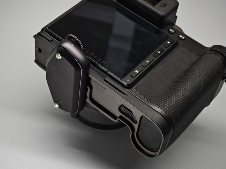 IDSworks announced new modular base plate and L-bracket for Hasselblad ...