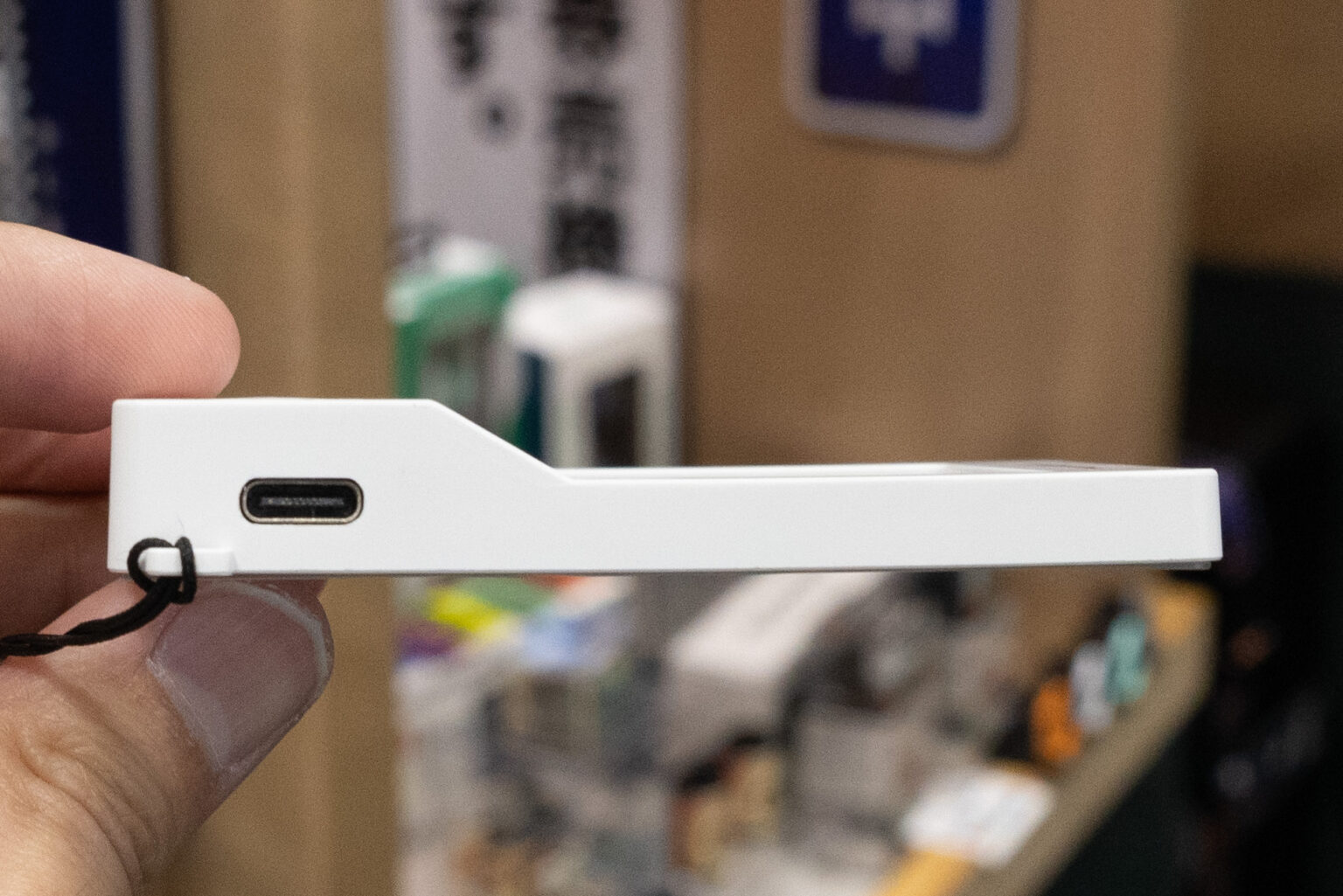 This InstantSnap camera by Escura just has a large optical viewfinder ...