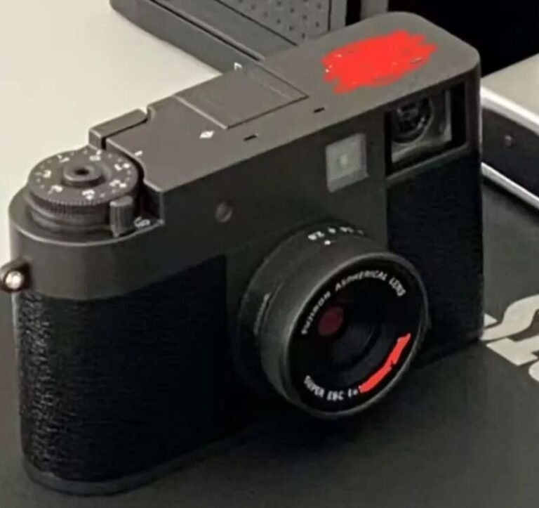 First leaked image of the rumored Fujifilm half-frame digital compact ...